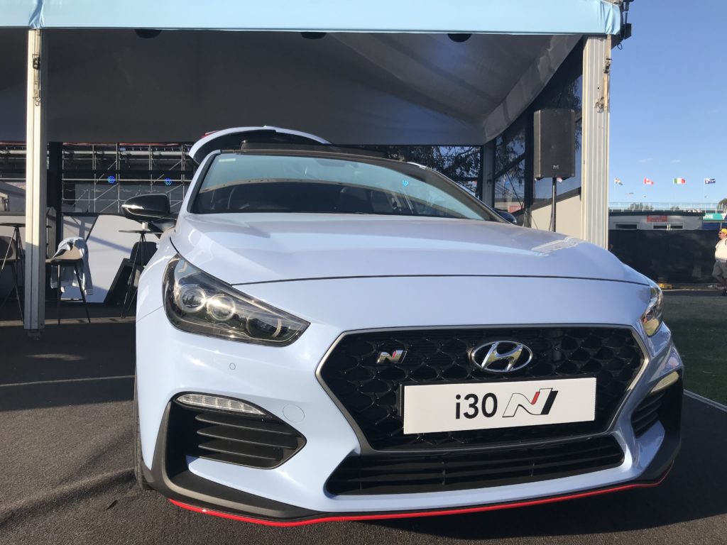 Hyundai i30 N Performance: Exterior Tour | Talking Torque