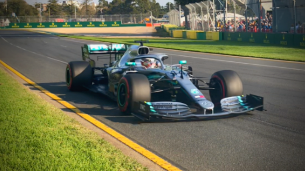 How close can an F1 photographer get to the cars? | Talking Torque